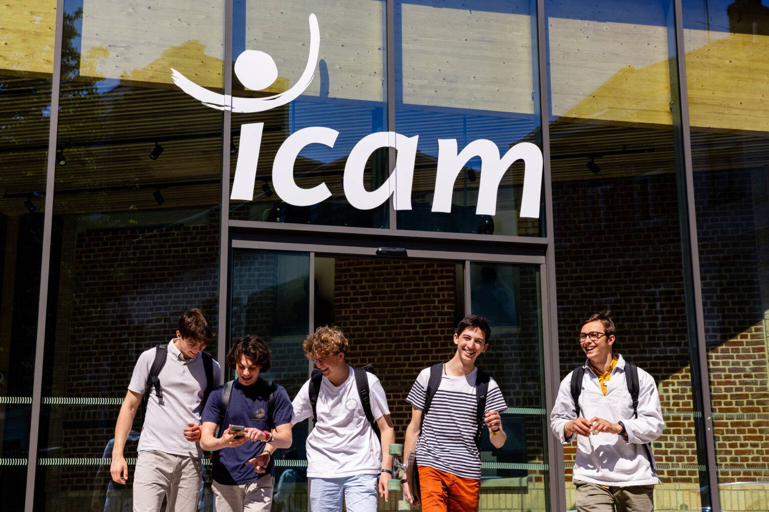 HappyAtSchool® 2025 : l’Icam décroche la 1re place du classement ! | Icam